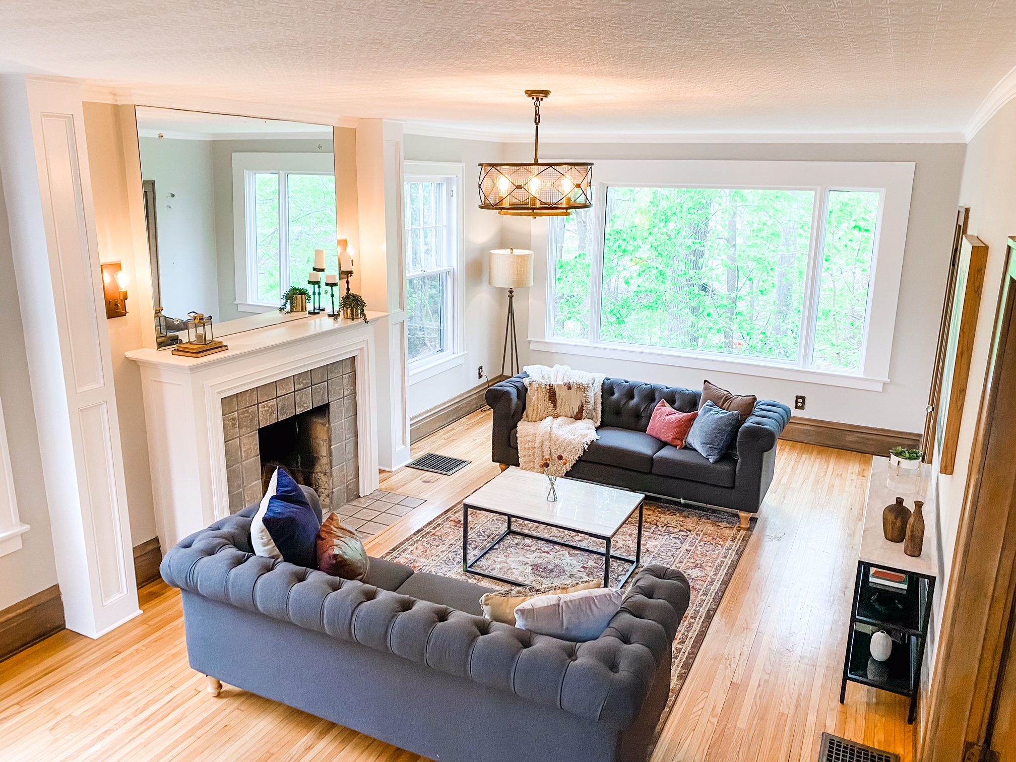Campus Home, Columbus OH - C&B Staging and Redesign